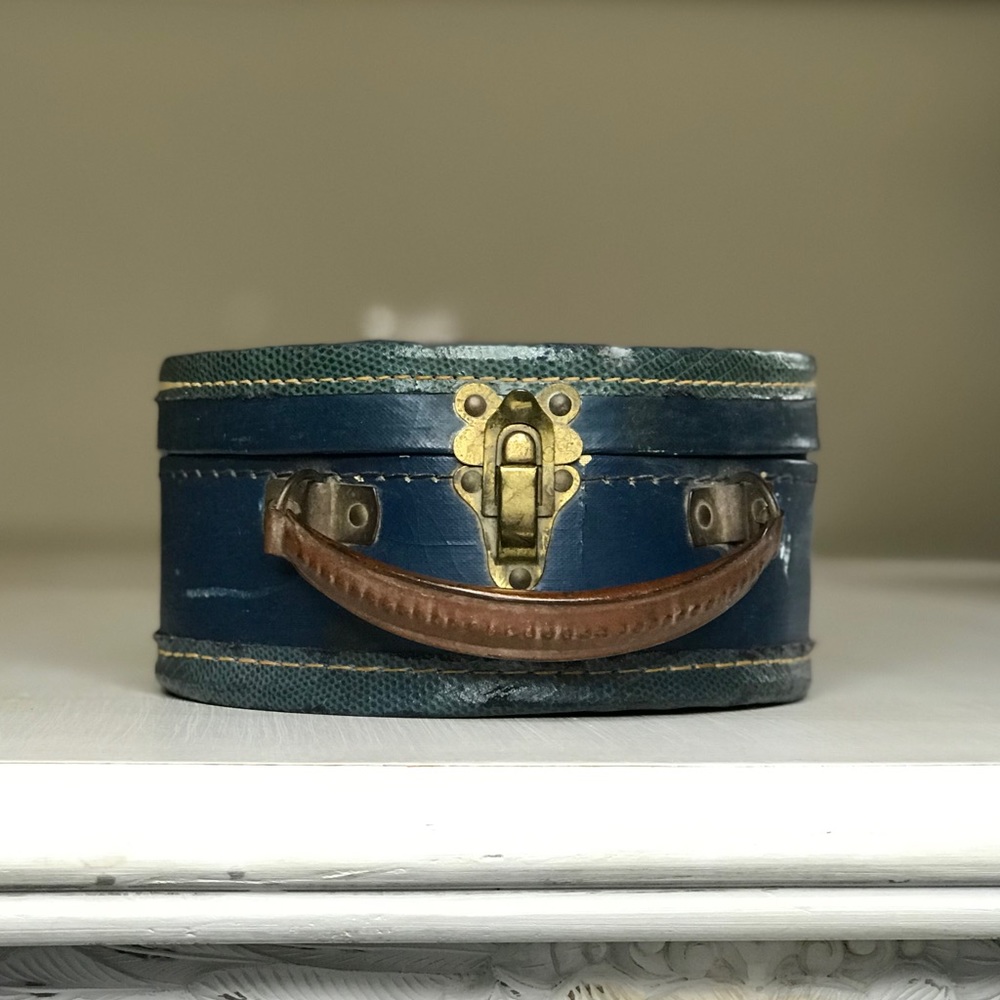 Antique Little Red Riding Hood Case Purse Lunchbox - Gem